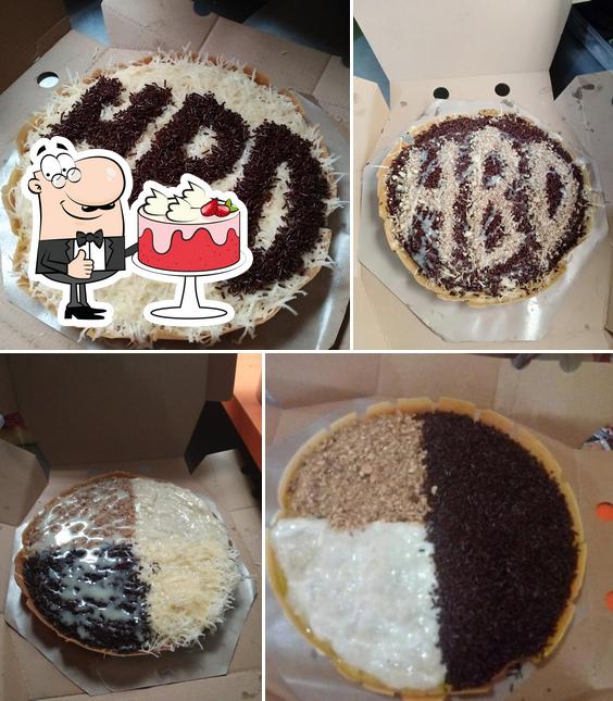 martabak sinar topping cafe, South Jakarta, Jl. Triloka XII L No.1 ...