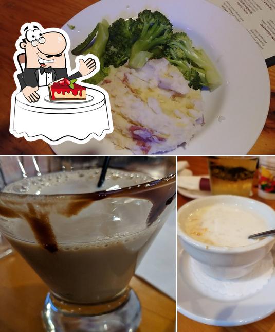 Quaker Tavern, 466 Quaker Hwy #1603 in Uxbridge - American restaurant ...