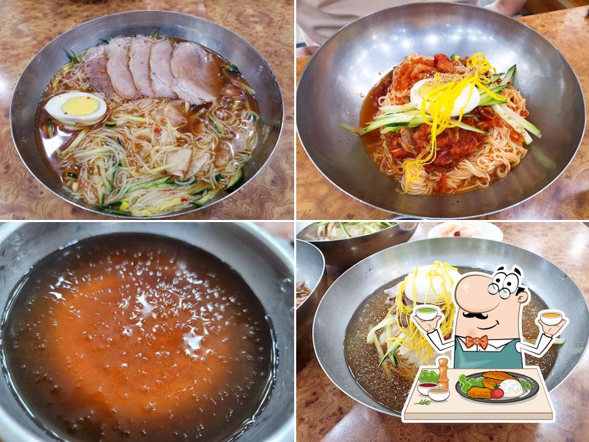 Chun Ha Chu Dong Milmyeon restaurant, Busan - Restaurant reviews