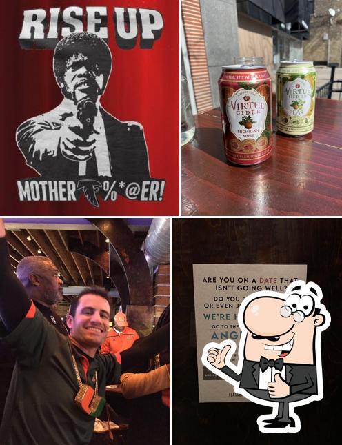 Flagship Tavern & Grill in Chicago - Restaurant menu and reviews
