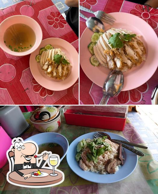 Pattaya's Best Fried Chicken and Rice, Pattaya - Restaurant menu ...
