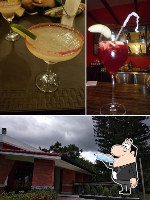 CarniBar Terraza & Bar, Moca - Menú del restaurante, precios y reseñas