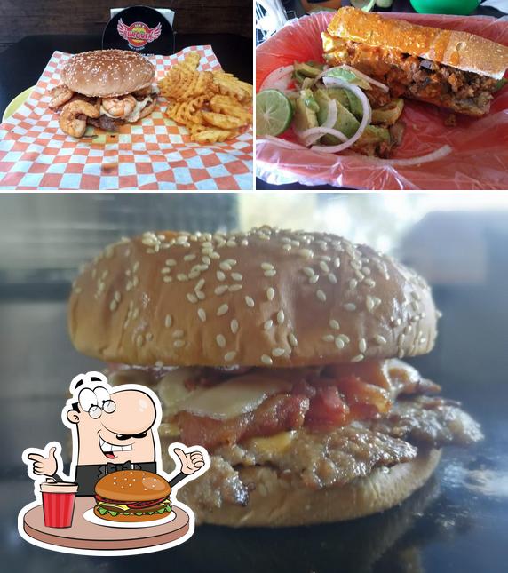 Ala's Burguer restaurant, Zapopan, Av patria 2370 Lagos del country ...