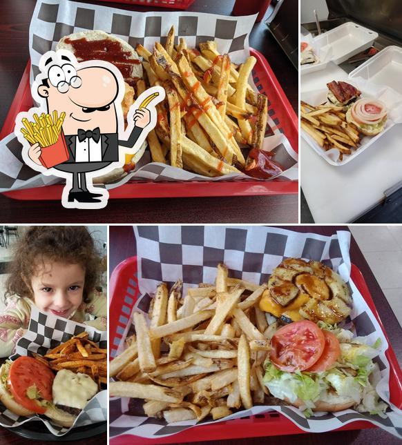 Big Ray's Burgers & Dogs in Camp Hill - Restaurant menu and reviews