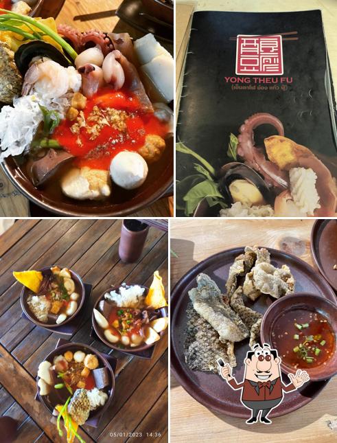 Yong Theu Fu เย็นตาโฟ ย้อง แท้ว ฟู้ restaurant, Chai Sathan ...