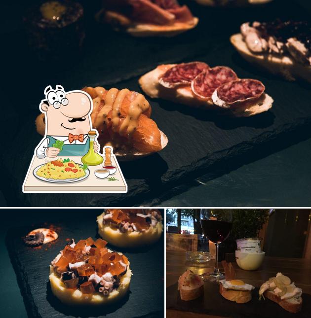 El Xato pub & bar, Berlin - Restaurant reviews