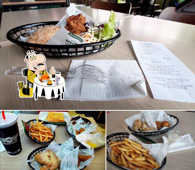 Wingstop restaurant, Surabaya, Lidah Wetan - Restaurant reviews