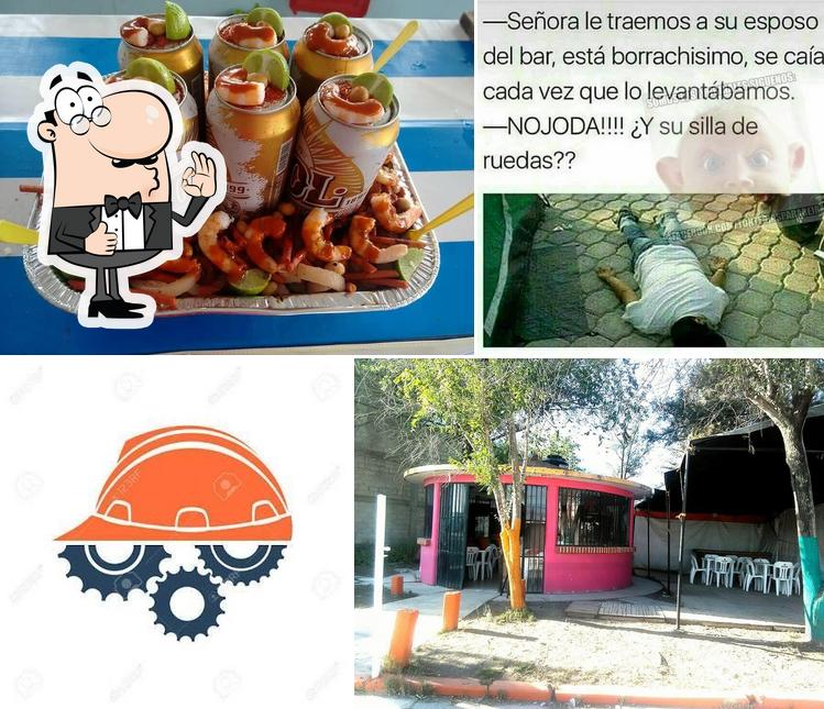 Pub y bar Las Pingüi Chelas, Tula de Allende