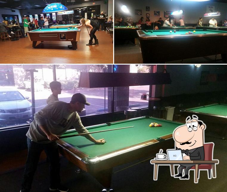 Shooters Sports & Grill Riverside, Riverside - Restaurant menu, prices ...