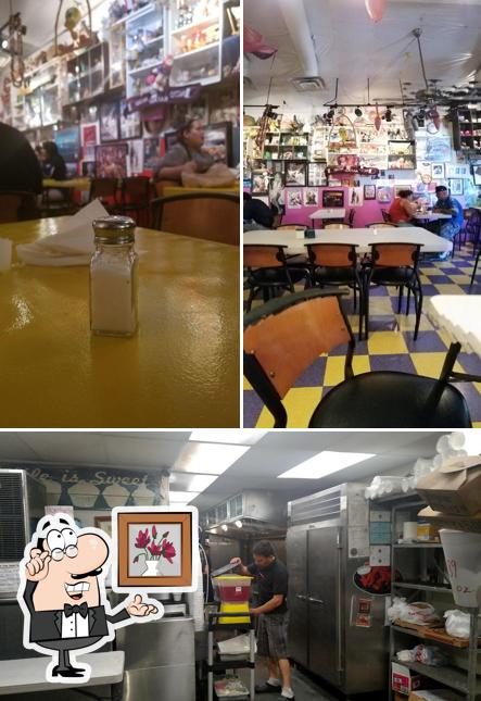 Long Wong's, 2812 E Thomas Rd in Phoenix - Restaurant menu and reviews