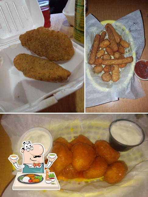 Buckets Pub in Racine - Restaurant menu and reviews