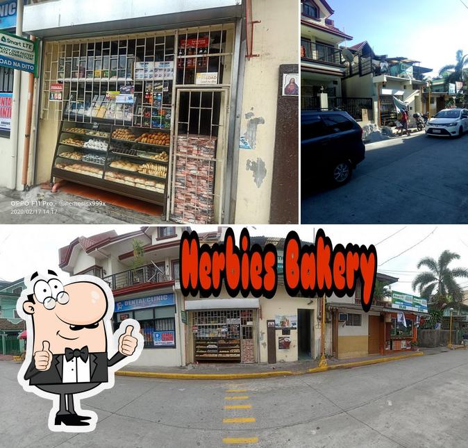 Herbies Bakery, Mandaluyong, F. Roxas Street 892 - Restaurant reviews