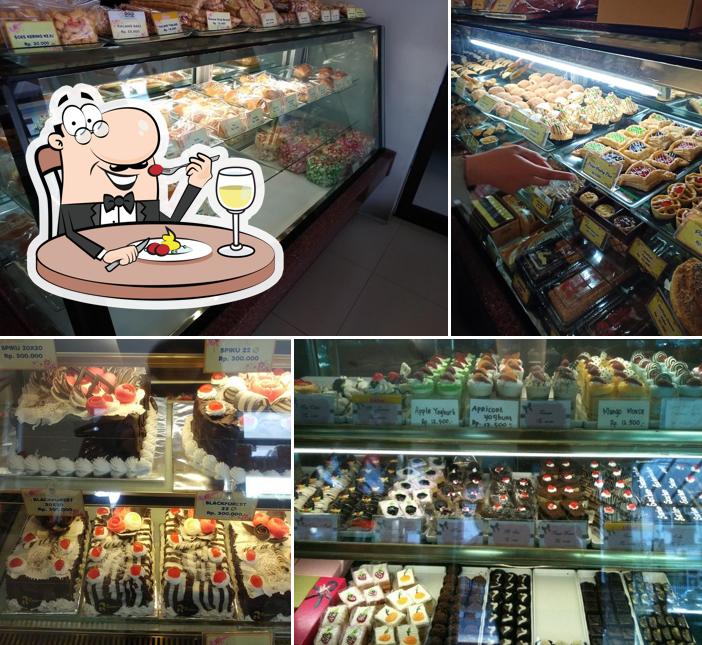 Ratna Cake & Bakery, Malang - Opiniones del restaurante