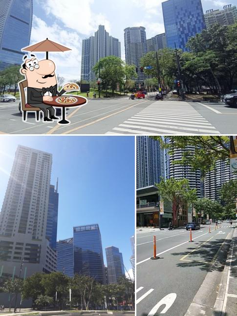 McDonald's - BGC Forum fast food, Taguig, G/F - Restaurant menu and reviews