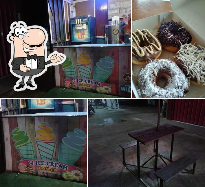 JJ Ice Cream & Donat cafe, Indonesia - Restaurant reviews