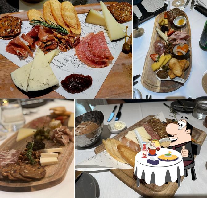 Château 13, Bradenton - Restaurant menu, prices and reviews