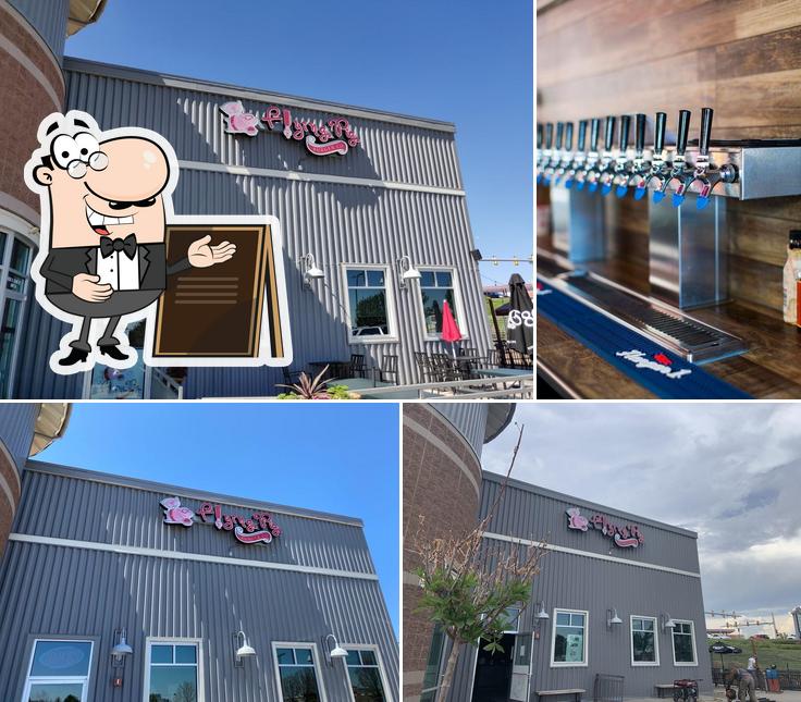 Flying Pig Burger Co. in Littleton - Restaurant menu and reviews