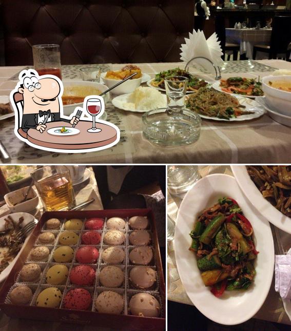 Restoran Mandarin restaurant, Moscow, Ulitsa Vorontsovskiye Prudy ...