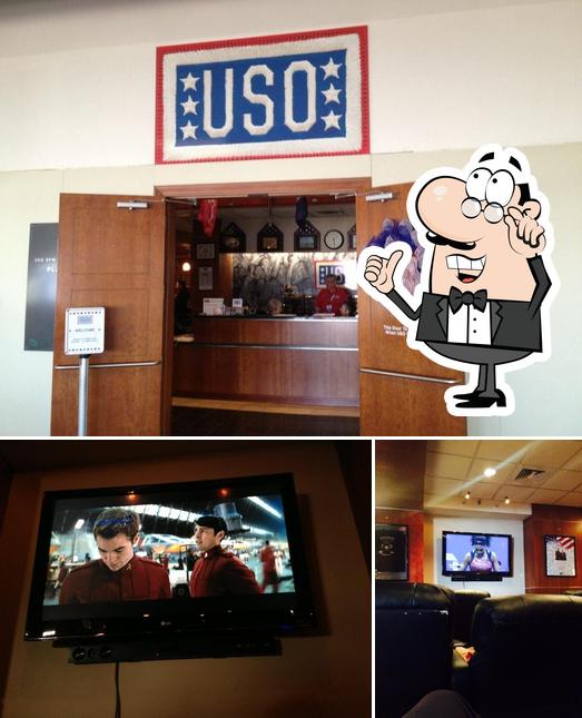 USO Club in Grapevine - Restaurant reviews