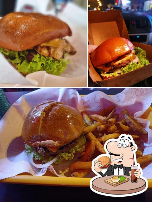 Nashmi Burger restaurant, Sharjah - Restaurant reviews