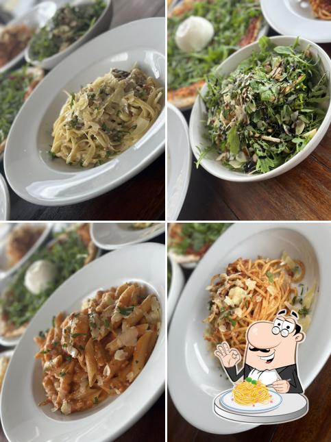 Carlos’ Pizza and Pasta Dapto in Dapto