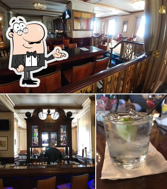 Lobby Court Bar in Cleveland - Restaurant reviews
