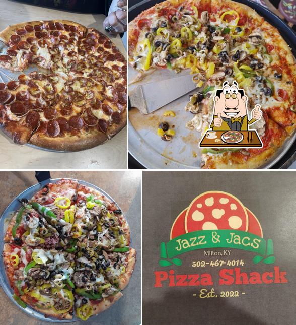 Top 1 restaurant with pizza Margherita in Milton, Kentucky, november ...