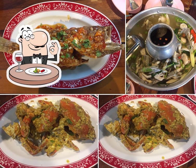 ทะเลริมทาง ซีฟู๊ด นนทบุรี restaurant, Nonthaburi