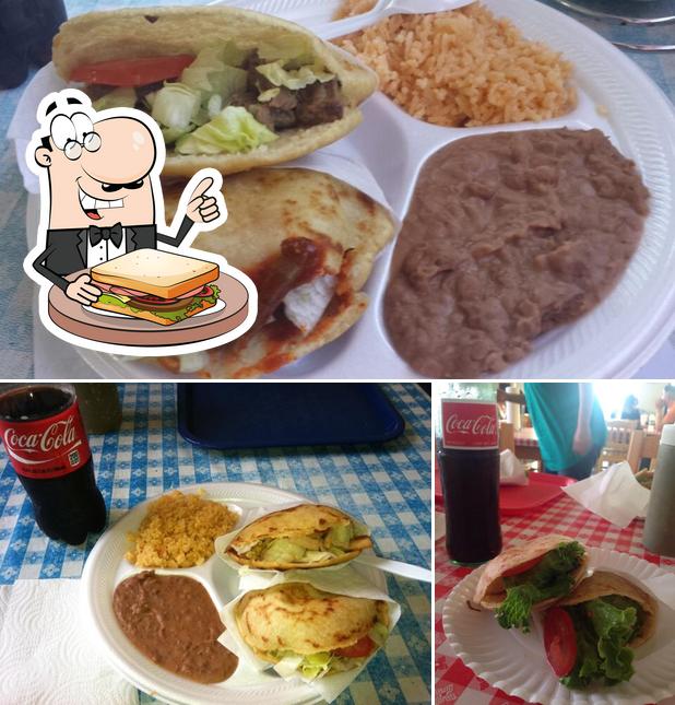 El Metate Food To Go, Fort Worth - Restaurant menu, prices and reviews