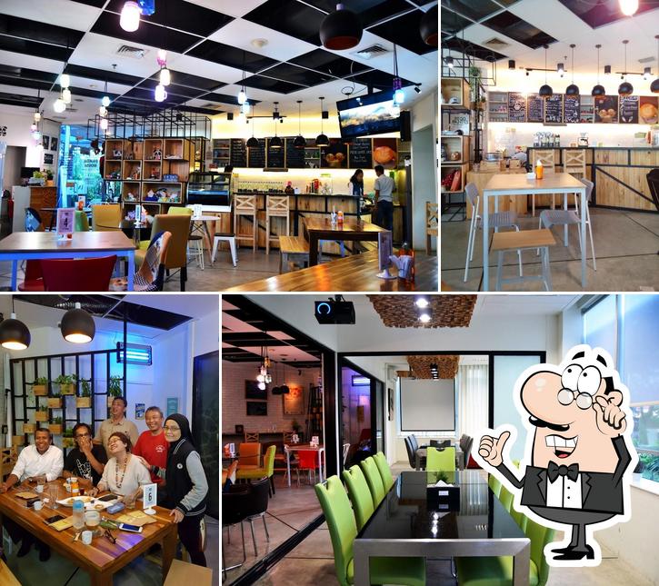Panda House cafe, Jakarta - Restaurant reviews