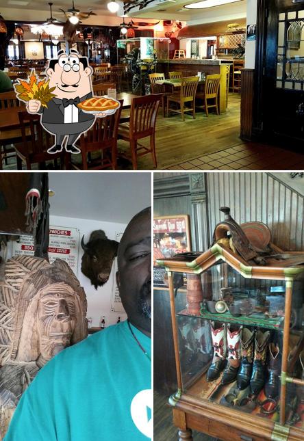 Goode Company BBQ, 8911 Katy Fwy in Houston - Restaurant menu and reviews