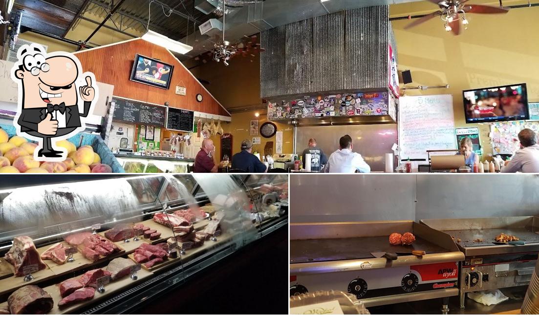 Neon Pig Tupelo in Tupelo - Restaurant menu and reviews