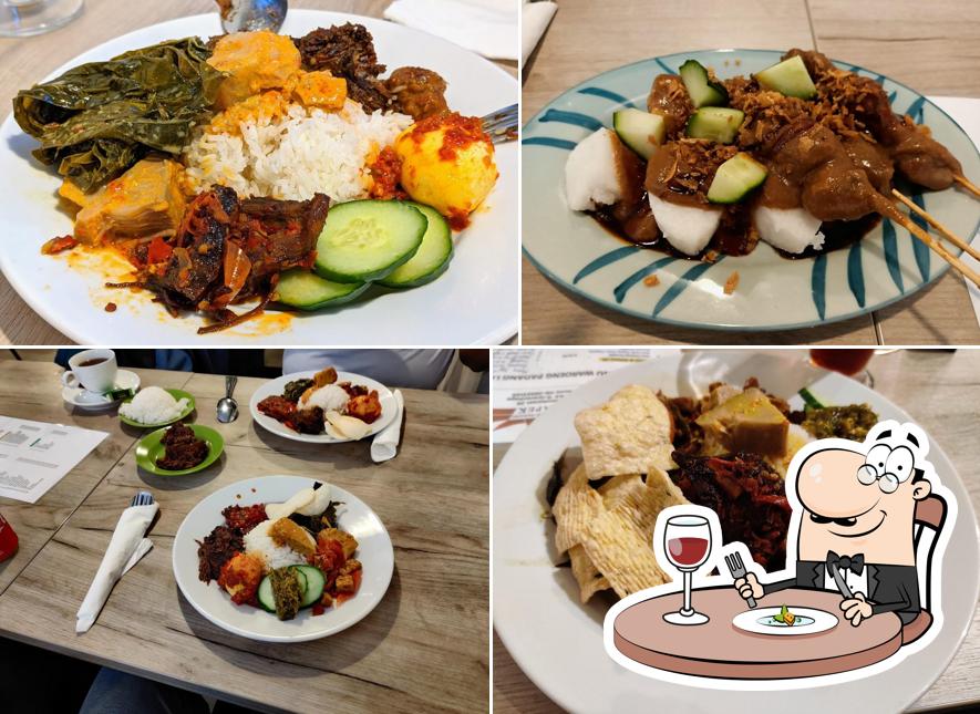 Waroeng Padang Lapek, The Hague - Restaurant menu, prices and reviews