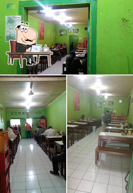 Batagor Haji Isan restaurant, Bandung, Jl. Bojongloa No.38 - Restaurant ...