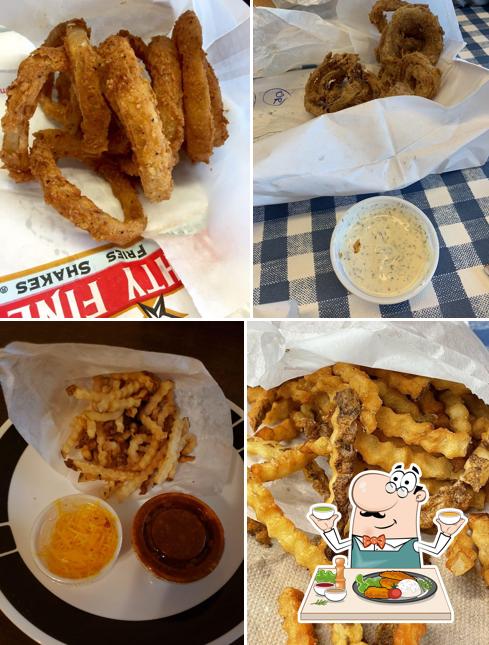 Mighty Fine Burgers, Building AC, 1890 Ranch, 1335 E Whitestone Blvd ...