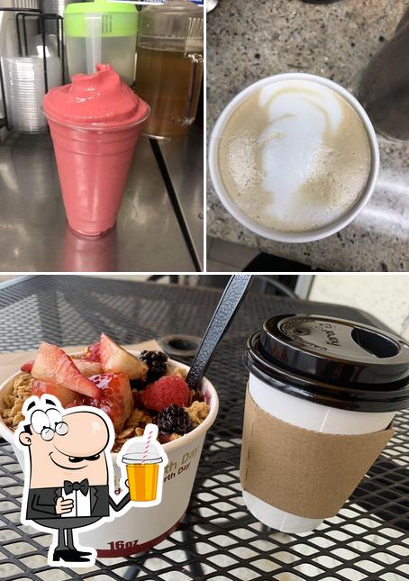 MJ's Cafe, 3001 Red Hill Ave in Costa Mesa - Restaurant menu and reviews