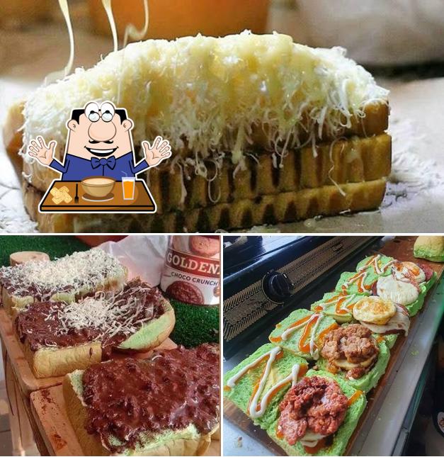 Roti bakar (ROKUPANG) khas Bandung dan pisang Bakar, Bogor - Menú del ...