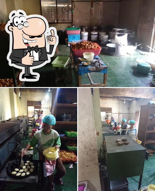 Dinawa Group, Magetan - Restaurant reviews
