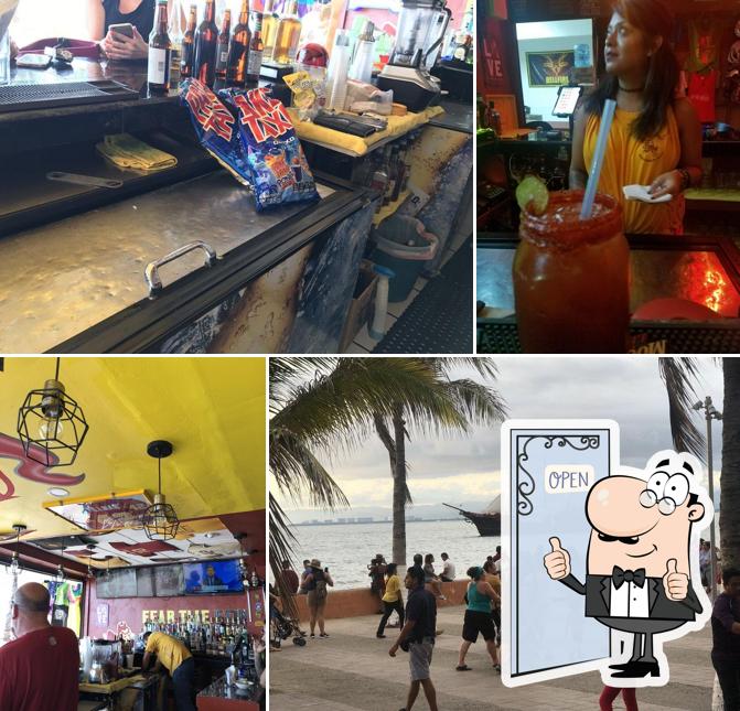 Devil's Bar, Puerto Vallarta, Malecon II s/n - Restaurant reviews