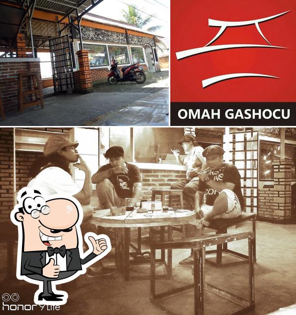 Gashocu Nakami cafe, Genteng Wetan - Restaurant reviews