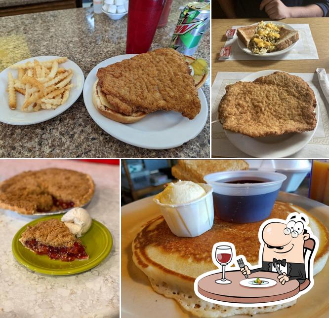 Cottage Cafe, Fort Madison - Restaurant menu, prices and reviews