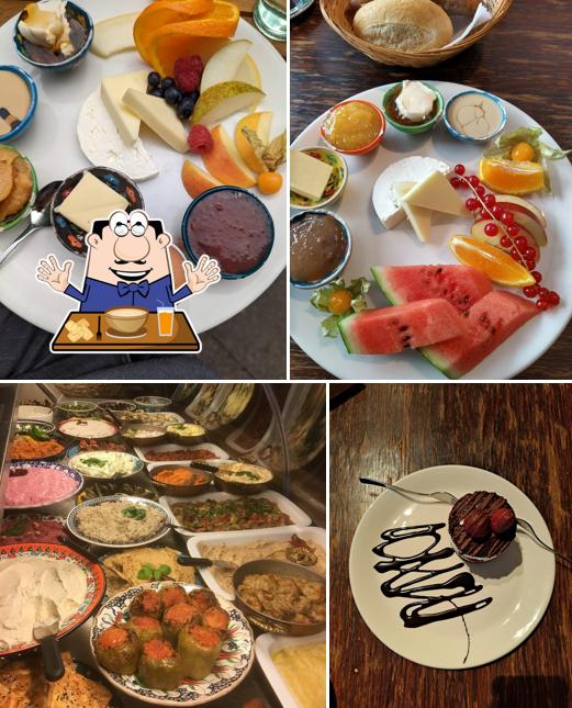 Top 5 restaurants with meatball sandwiches in Berlin, september 2025 ...