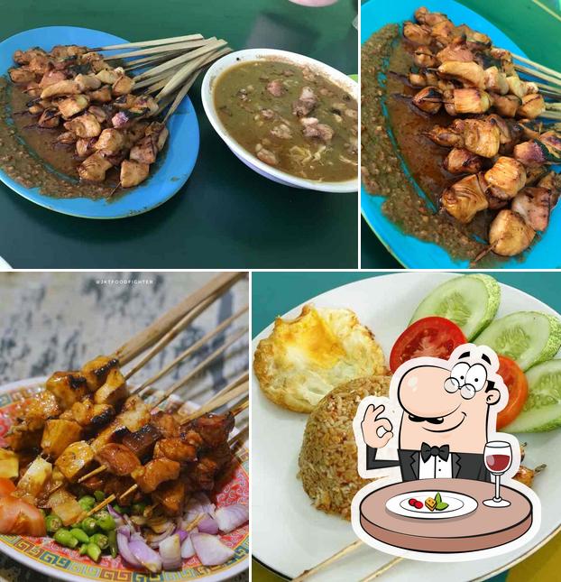Sate Kiloan PSK restaurant, Ciloto, Jalan Raya Puncak Km. 86 Tugu ...