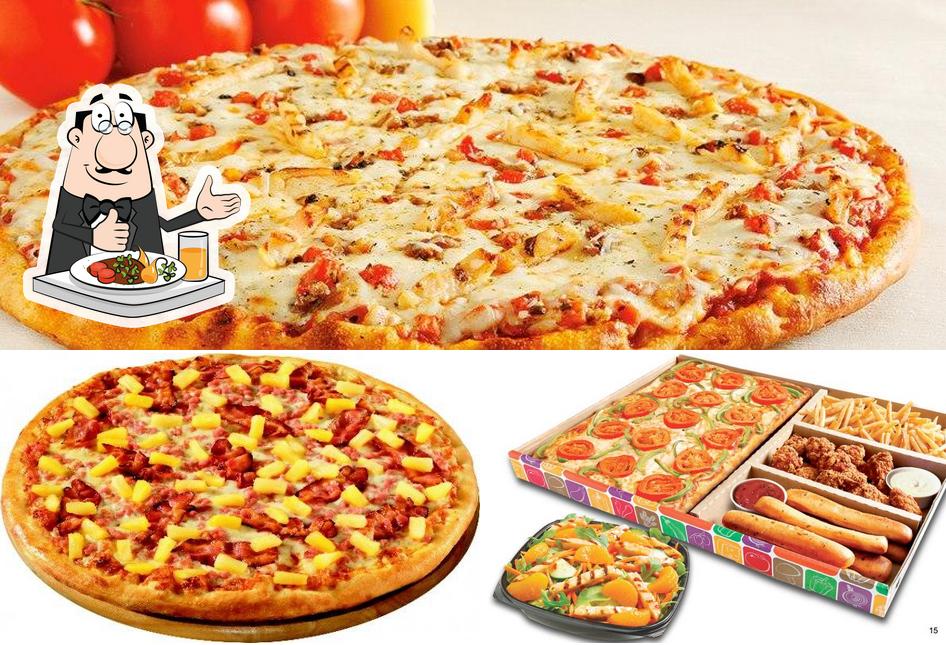 Pizza Pizza, 900 Dufferin St in Toronto - Restaurant menu and reviews