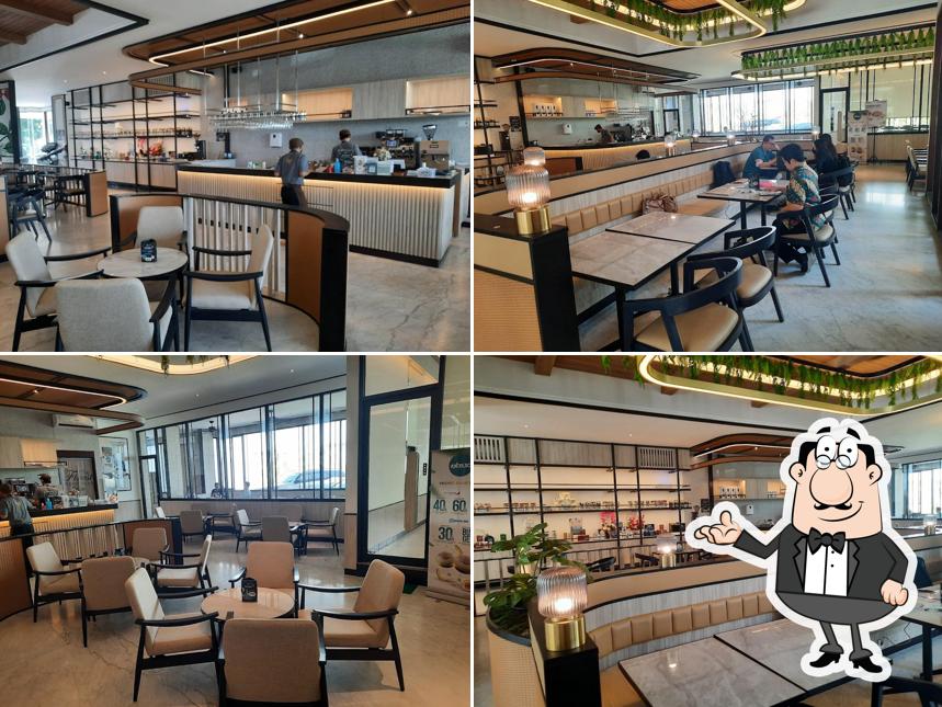 Excelso Dharmahusada, Surabaya - Restaurant menu, prices and reviews