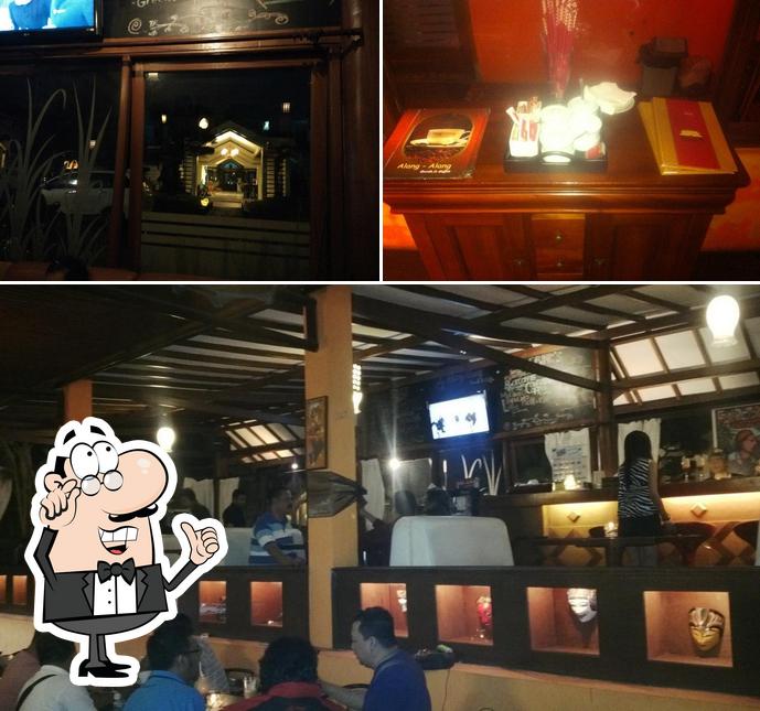 Alang-Alang Snack & Coffee cafe, Malang - Restaurant reviews
