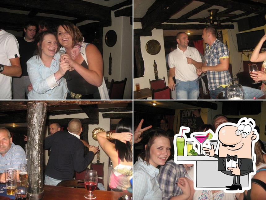 The Whip And Collar Restaurant Romanesc, 135 Swallow St in Iver ...