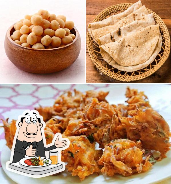 Maha's Snacks Universe, Chennai - Restaurant menu, prices and reviews