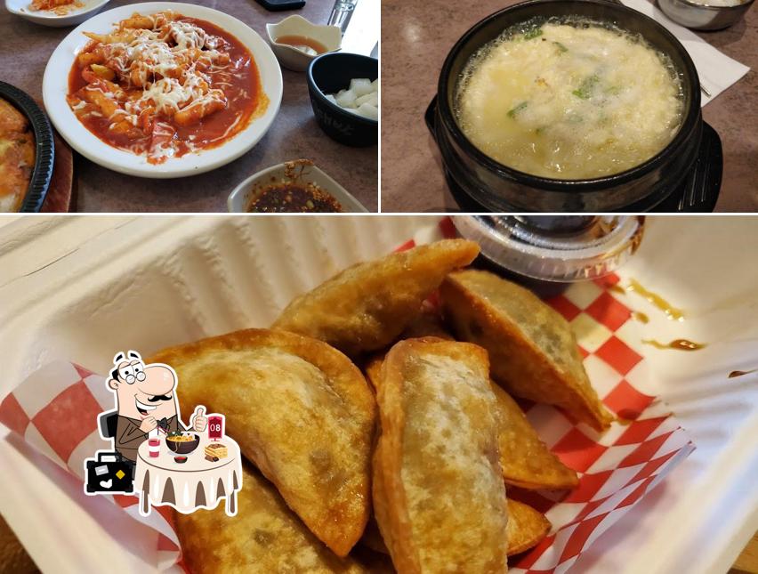 Ajuker Fried Chicken 아주커치킨 로히드, Burnaby - Restaurant menu, prices and ...