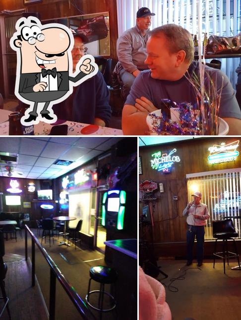 Dry Dock Saloon in Hamilton - Restaurant reviews